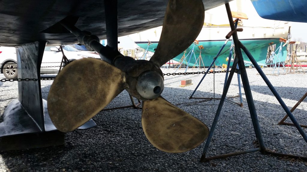 How to Replace Sacrificial Zinc Anodes on Your Boat - My Boat Life